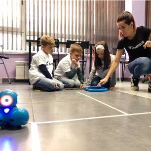Mindhub – Innovative coding school for kids age 6 up to 15 years!